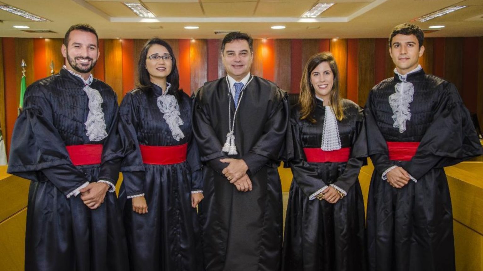 Aprovados no 34º Concurso do MP celebram sétimo aniversário de posse ...